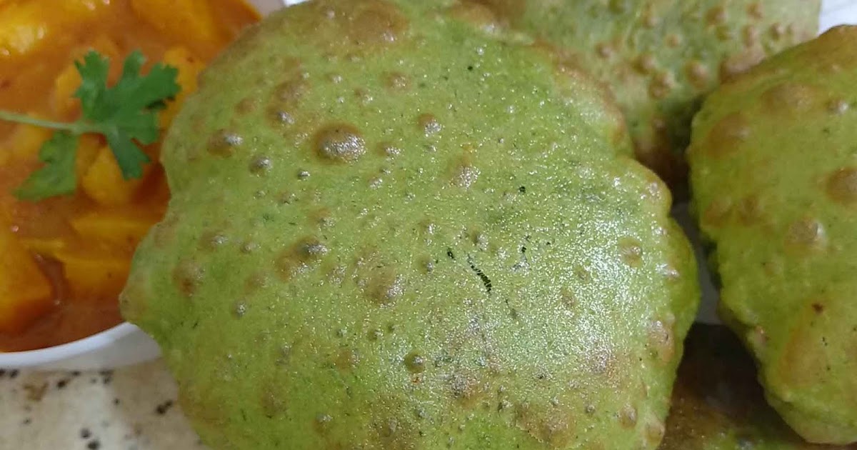 Soni Recipes: Palak Puri Recipe