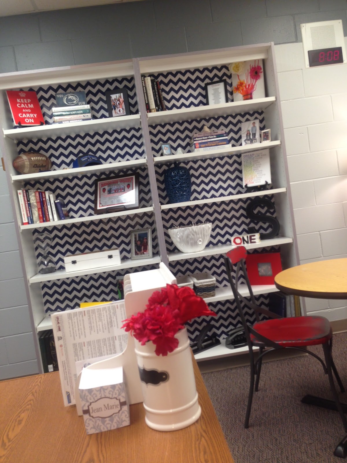 Shush In Your Home: Wrapping Paper To The Rescue In An Office Space