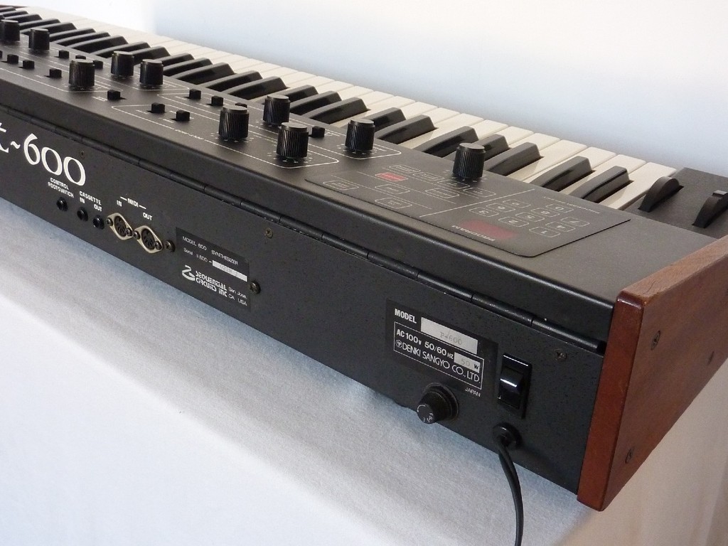 MATRIXSYNTH: Sequential Circuits Prophet 600 SN 0228 J with Gligli Upgrade