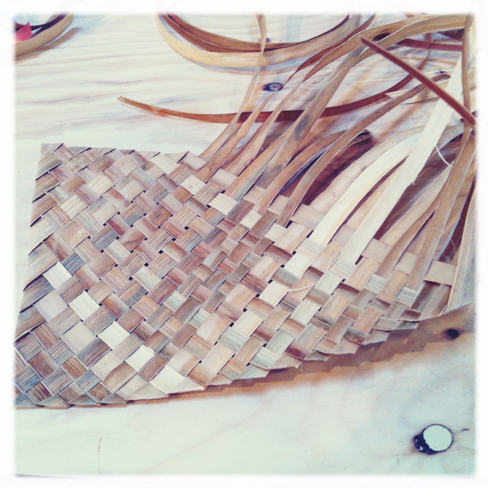 yellow paper kite: Samoan Weaving workshop at Object Gallery