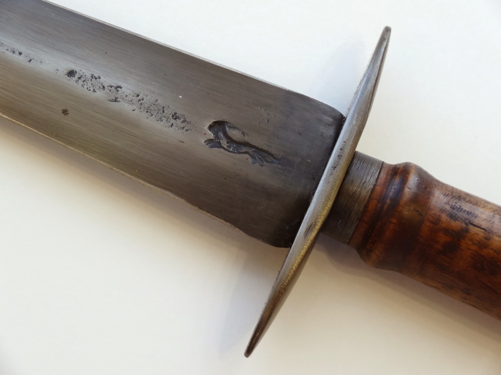 Contemporary Makers: Knife and Sheath by Tim Ridge