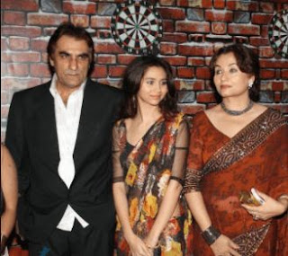 Salma Agha Family Husband Son Daughter Father Mother Marriage Photos ...