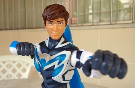 Max Steel Reboot: Review Max Steel: Traje de Batalla Turbo y Doble Fuerza