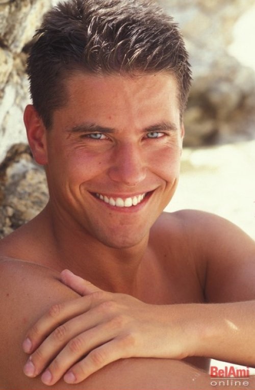 Daily Bodybuilding Motivation: The Hottest Star Lucas Ridgeston