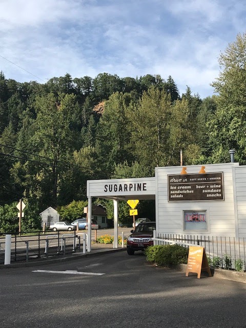 happy hour honeys: Troutdale Restaurant: Sugarpine Drive-In