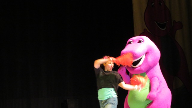 Savouring mommy moments: Aisha sees the REAL Barney (at the MamaMagic expo)