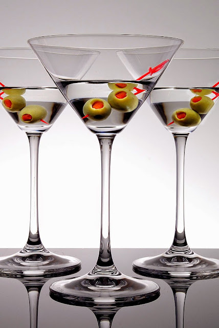 DRY MARTINI UN TRAGO CLÁSICO Y ELEGANTE.