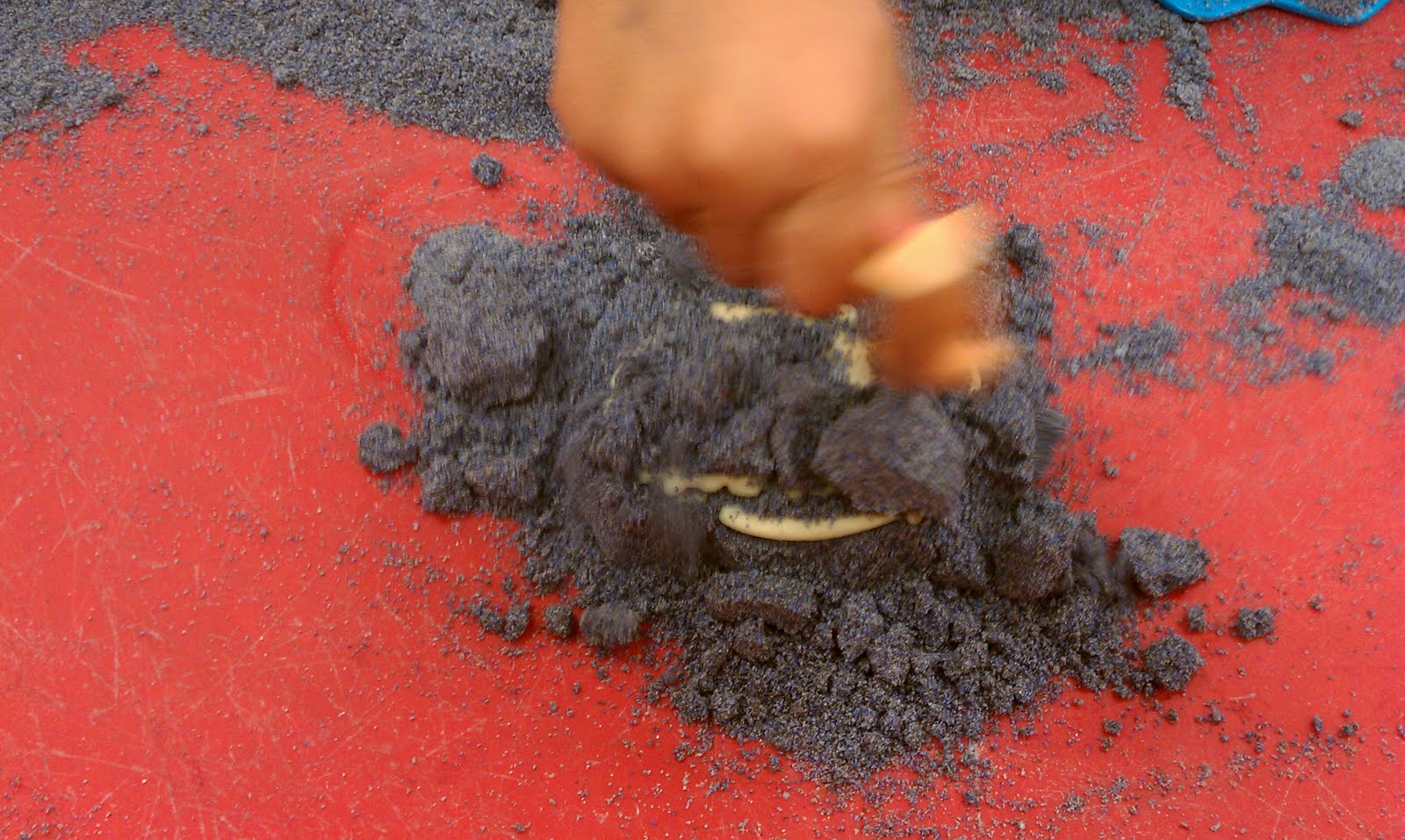 Play-Based Classroom: Making Moon Sand