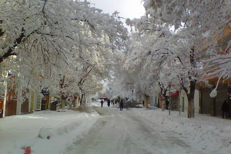 Algeria الجزائر: عين البيضاء تحت الثلج Ain Beida under snow