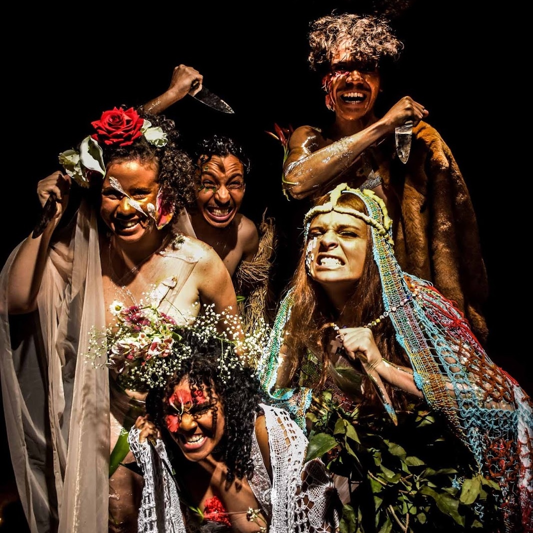 Um povo omitido em cartaz no Teatro do Incêndio - Acesso Cultural