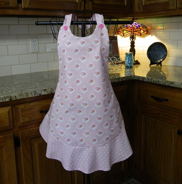 Mimi's Magic Apron: New Aprons!