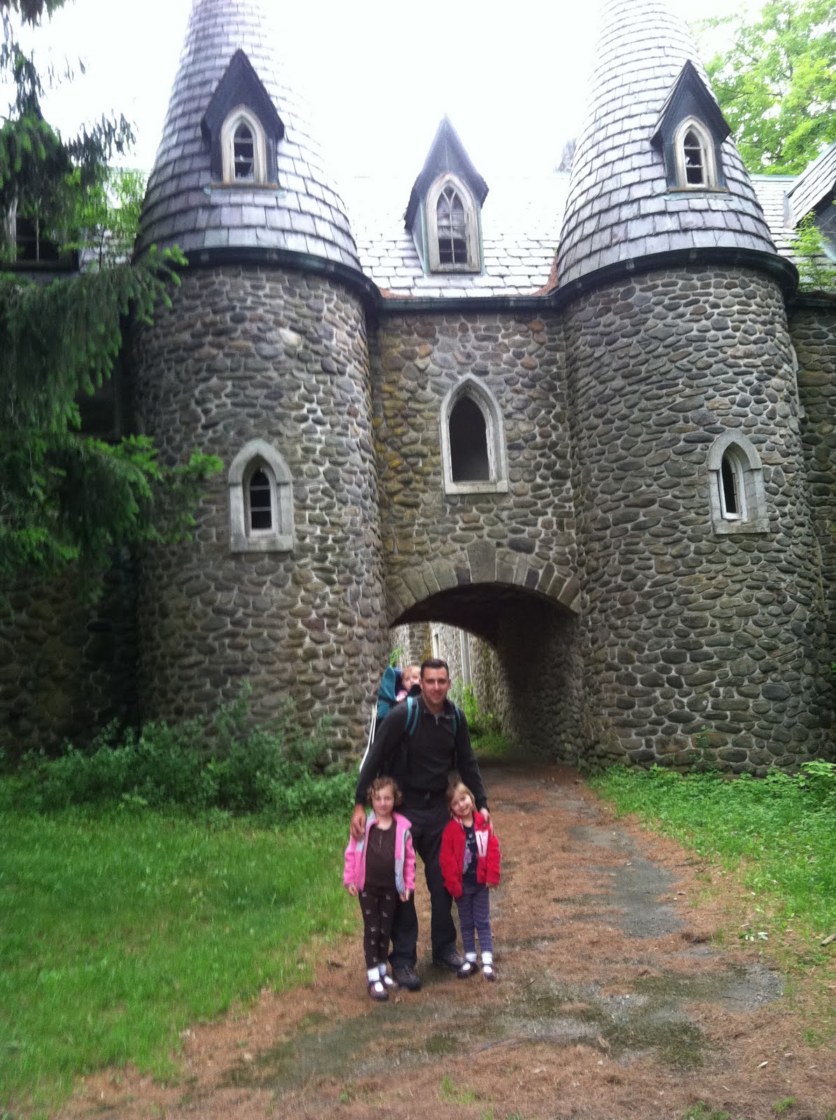 Barefoot Princess Times Three: Catskills Castle