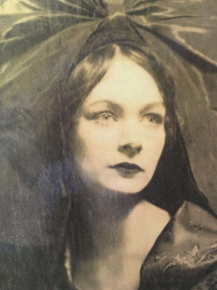 Hello USA: caroline ferriday