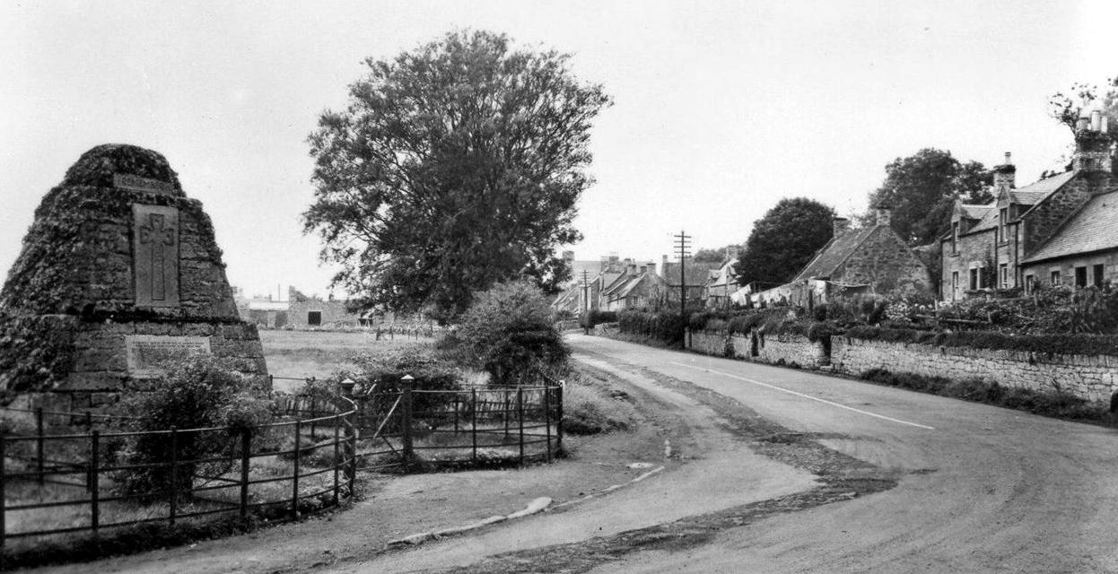 Tour Scotland: Old Photograph War Memorial Swinton Scotland