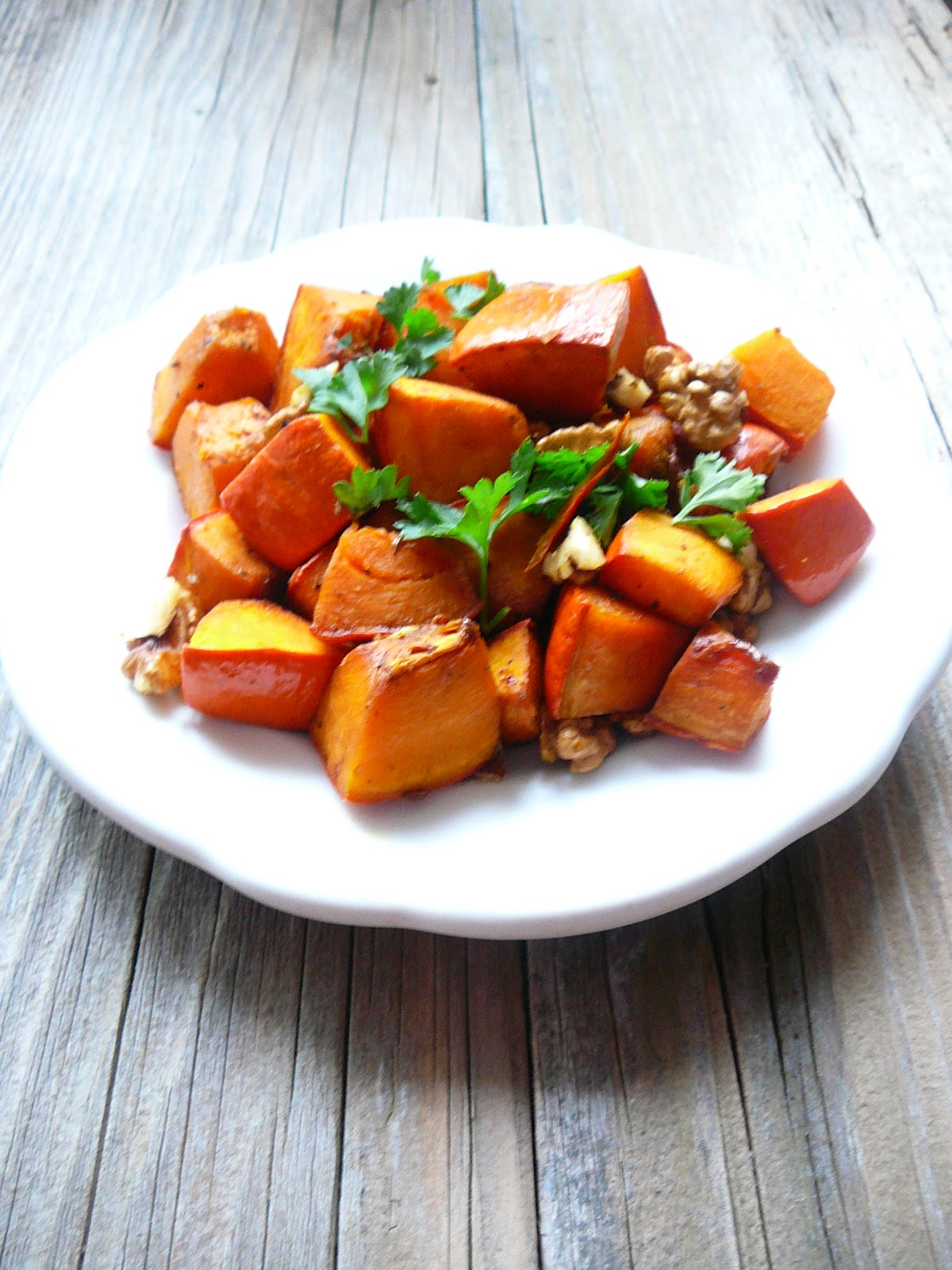 Delicious blog: Pečená pikantní dýně s vlašskými ořechy