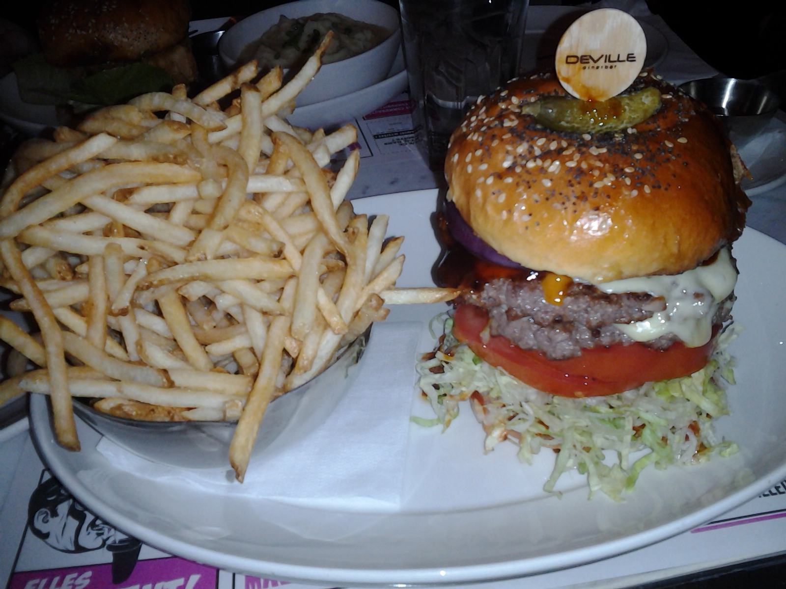 Food Fighters: Deville Dinerbar