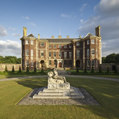 Dolls' Houses and Miniatures: Period Style: Jacobean Architecture 1603-49