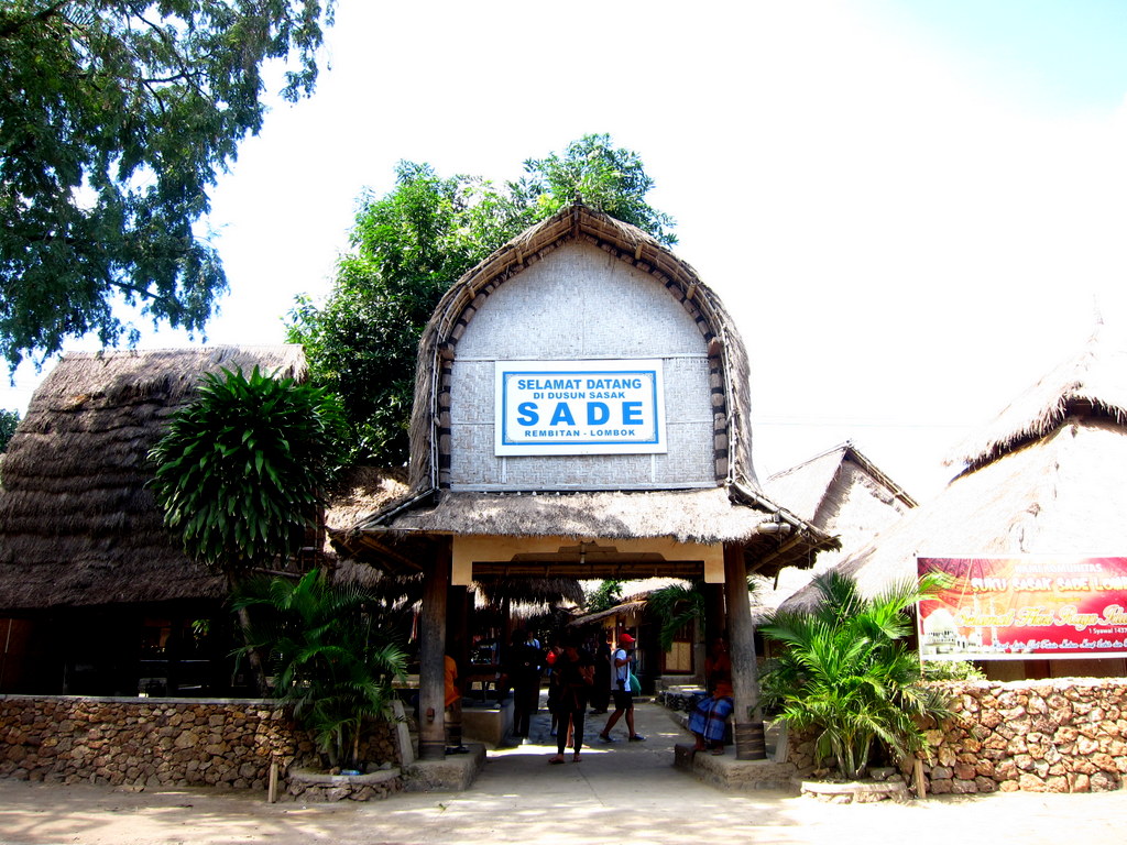 Travelholic: Lombok | Sasak Village Sade