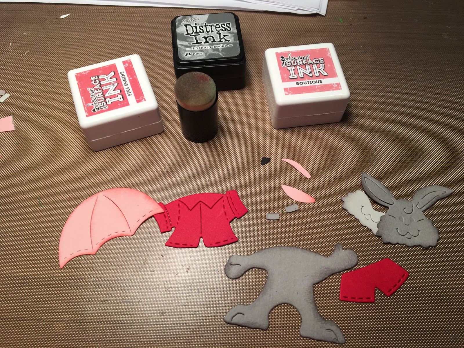 CottageBLOG: Raining Hearts!