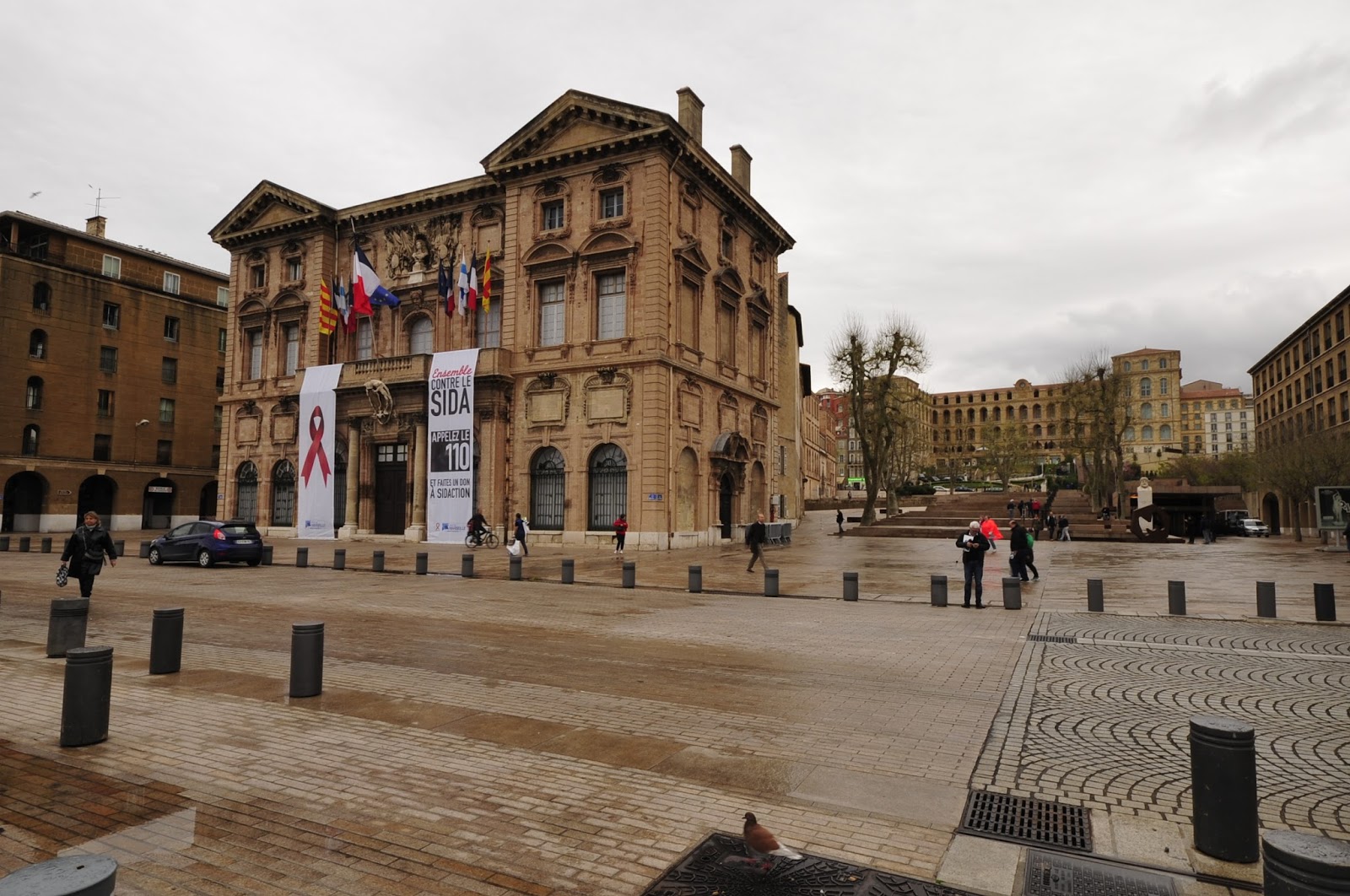 Crucero Barcelona-Malta. Marsella ~ El mirlo de papel