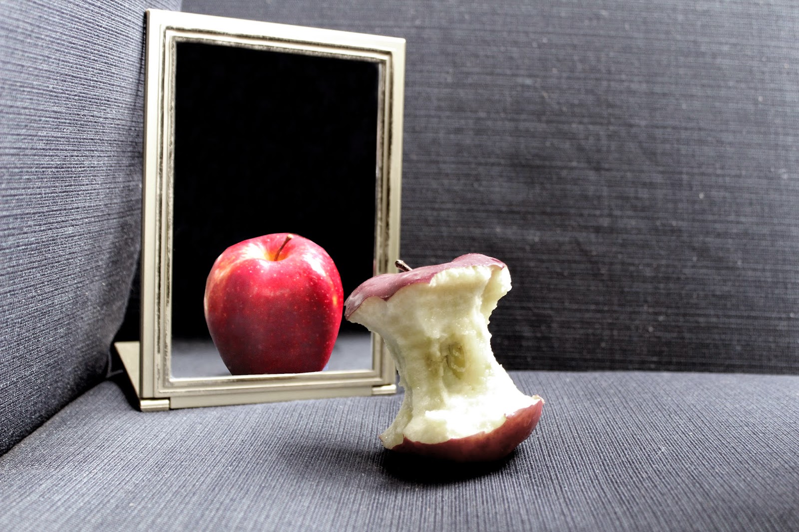 Creative Photography 1 : Conceptual Photography: Anorexia