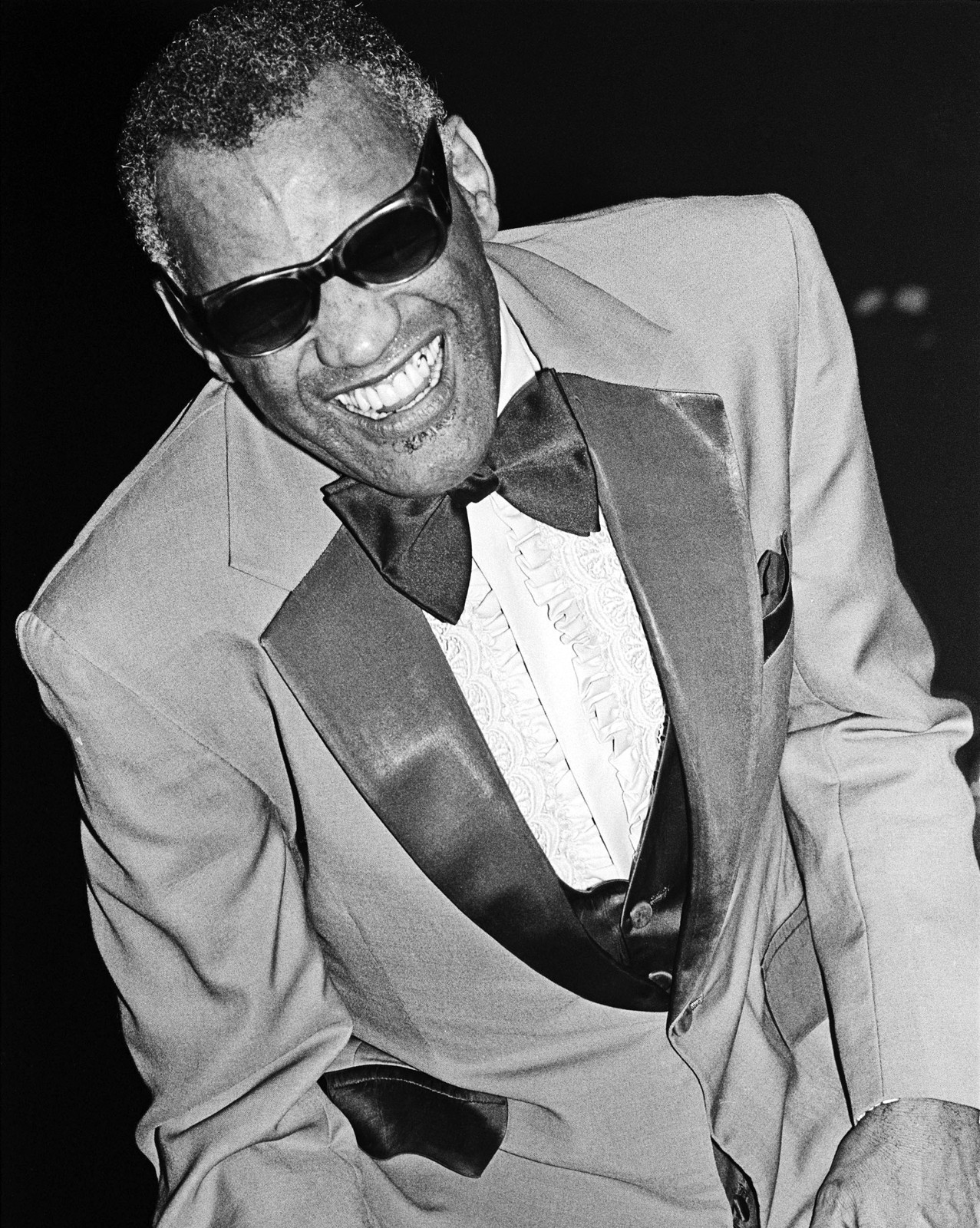 Ray Charles Video Museum: Ray Charles Co-Hosting The Midnight Special ...