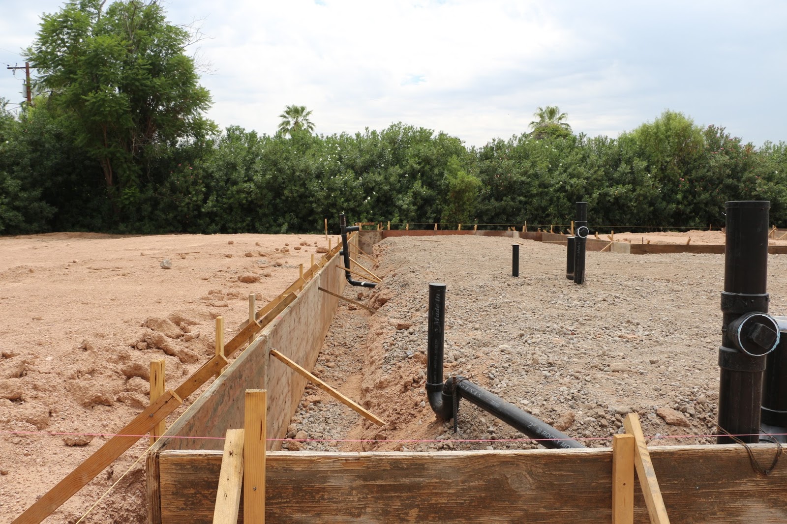 Dusty Coyote: Finish Footing Framing, Aggregate, and Rebar