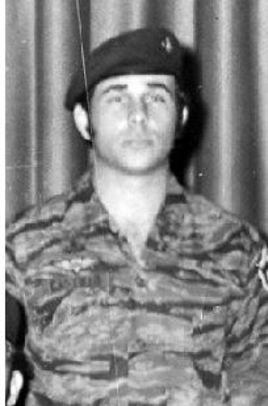 Baracutey Cubano: EN UN NUEVO ANIVERSARIO DE LA CAIDA DE UN VIEJO ROBLE ...