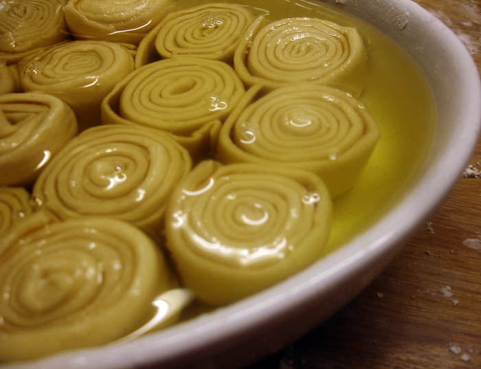 libyan food: Arabic Savoury Pastries: Bureek Muwaraq بوريك مورق