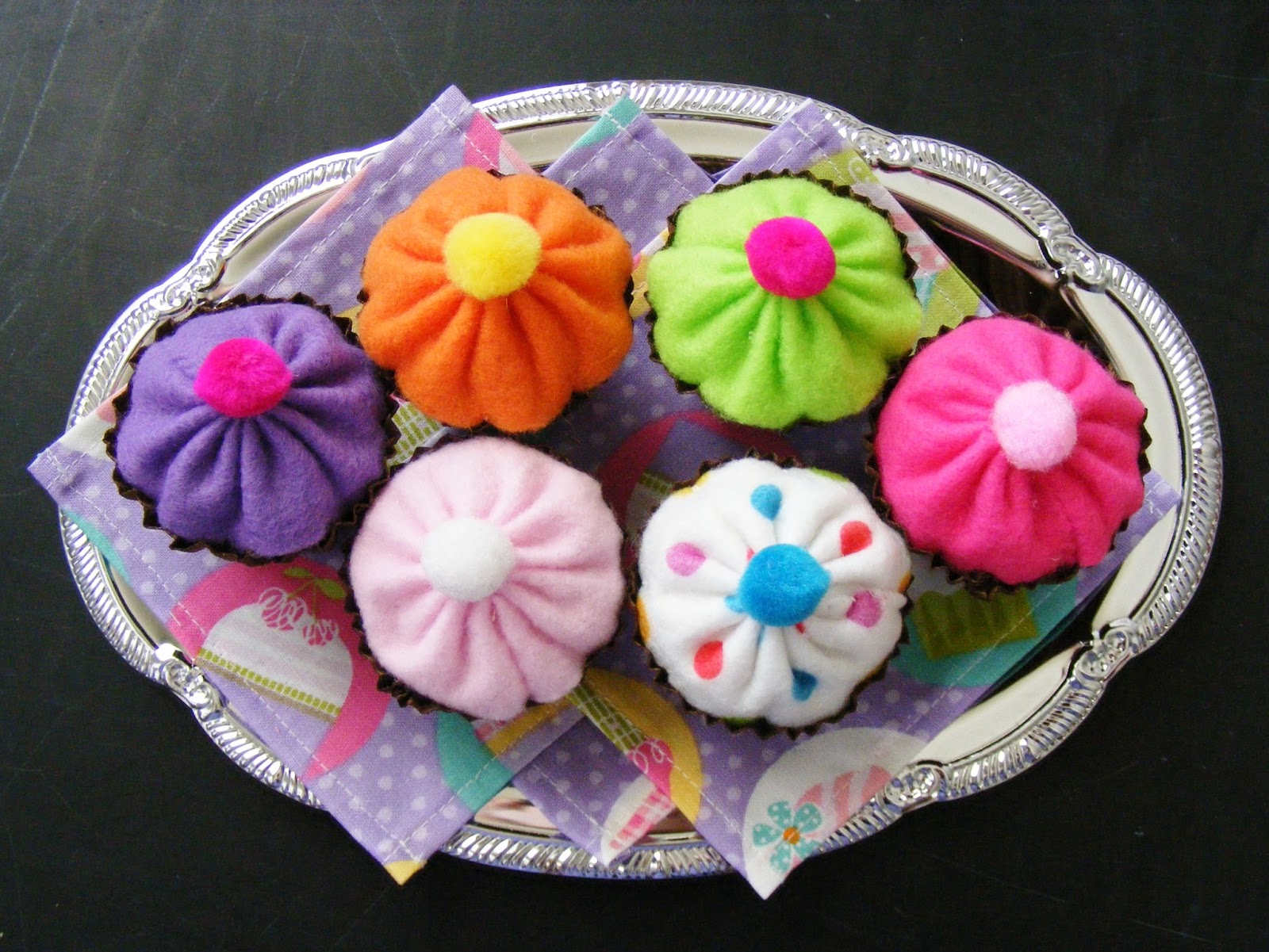 Birthday {Felt} Cupcakes