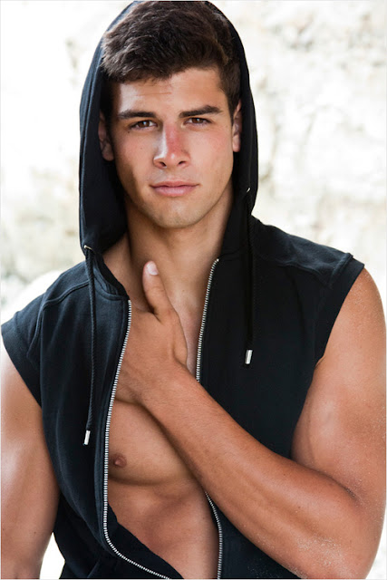 Muscle in their Wear I | Fashion of Men's Underwear.