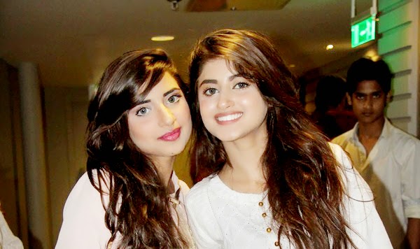 Beautiful Pakistani Sisters in Showbiz | She9 Facebook