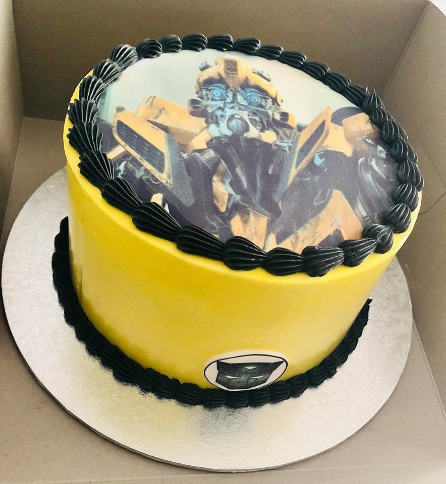Izah's Kitchen: BumbleBee Transformer Halal Cake Singapore