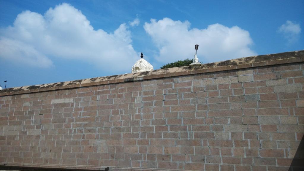 Tamilnadu Tourism: Jalanatheeswarar Temple, Thakkolam – The Temple