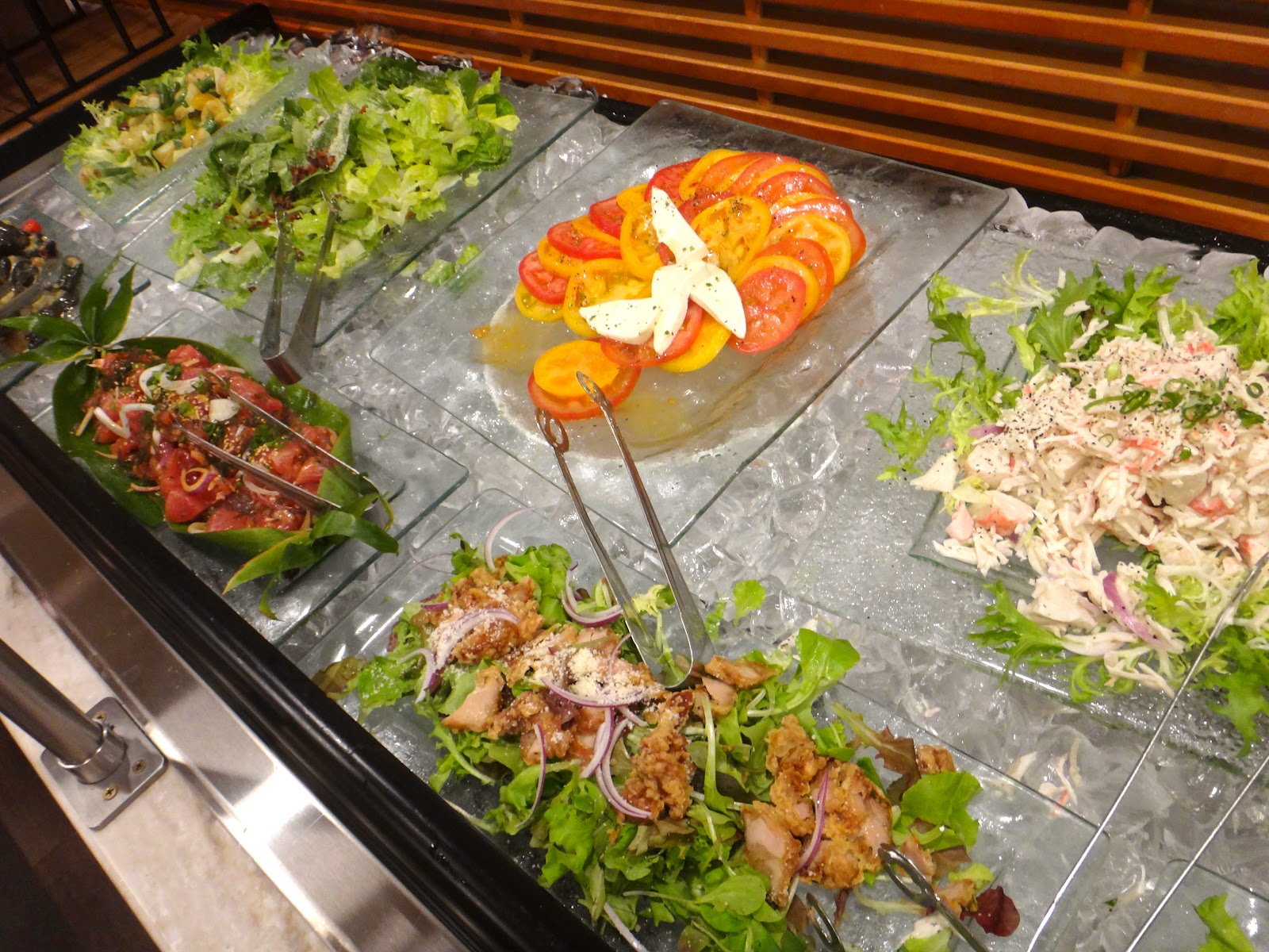 The Fashionably-Forward Foodie: Five Star International Buffet