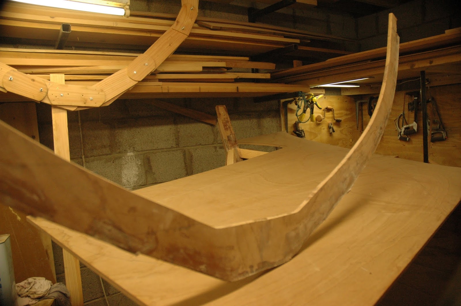 Build Kayak Boat Plans: Sheer clamps, Floors and Moving Stations!
