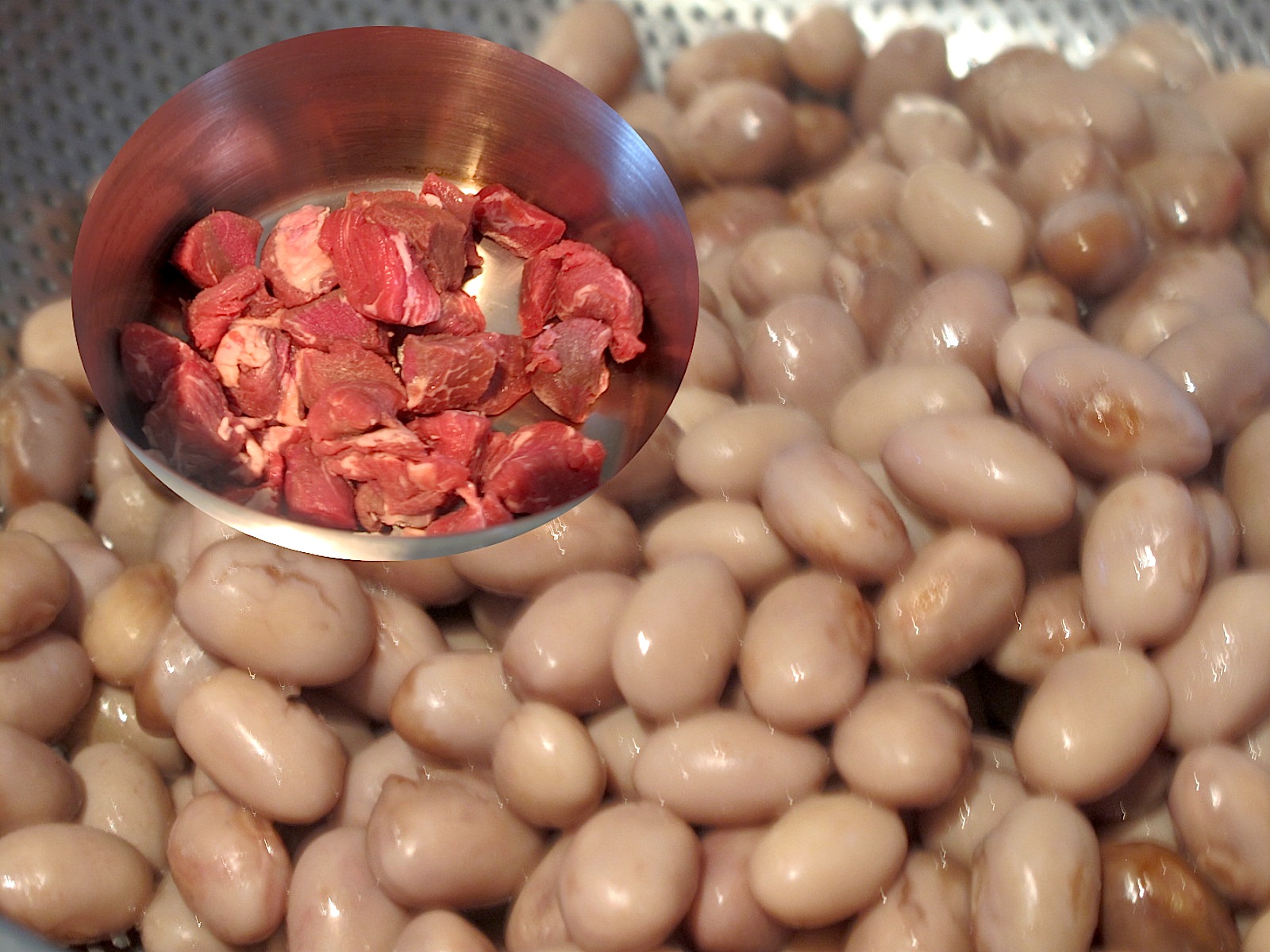 somerville kitchen: Lebanese Stews Series - Assasa (Beans)