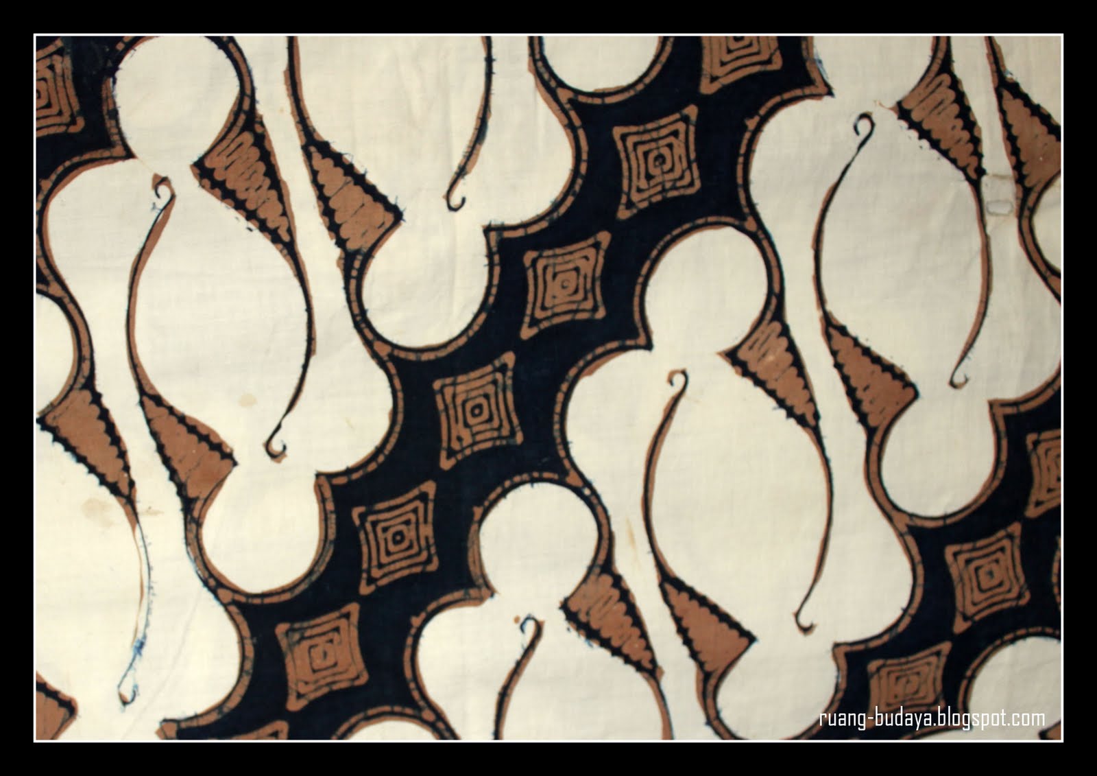 culture + visual + archives: Batik Parang Barong