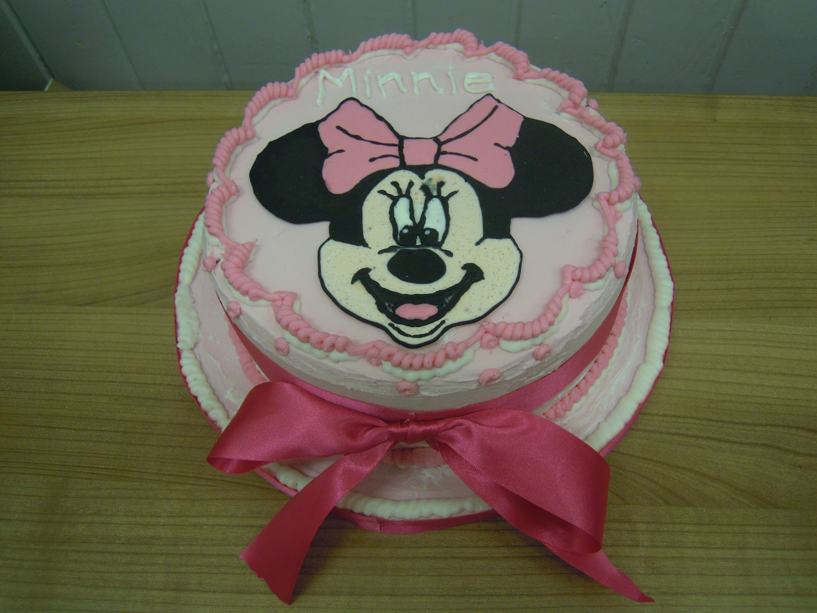 Flour Power Cake Journey: Runout (Flooding) Royal Icing Class Projects