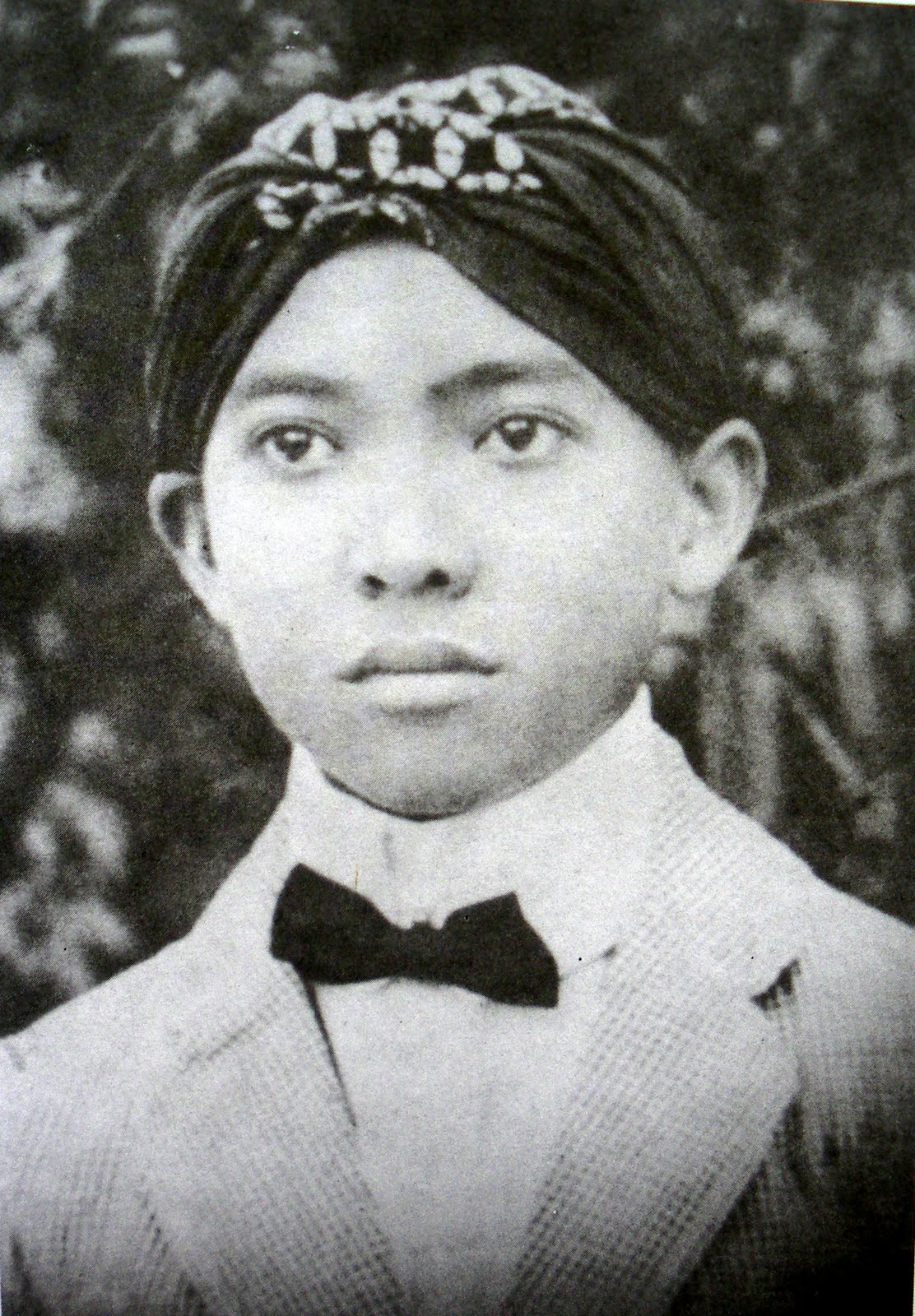 KOLEKSI FOTO SUKARNO | HENDRA BLOG, TENTANG SOEKARNO