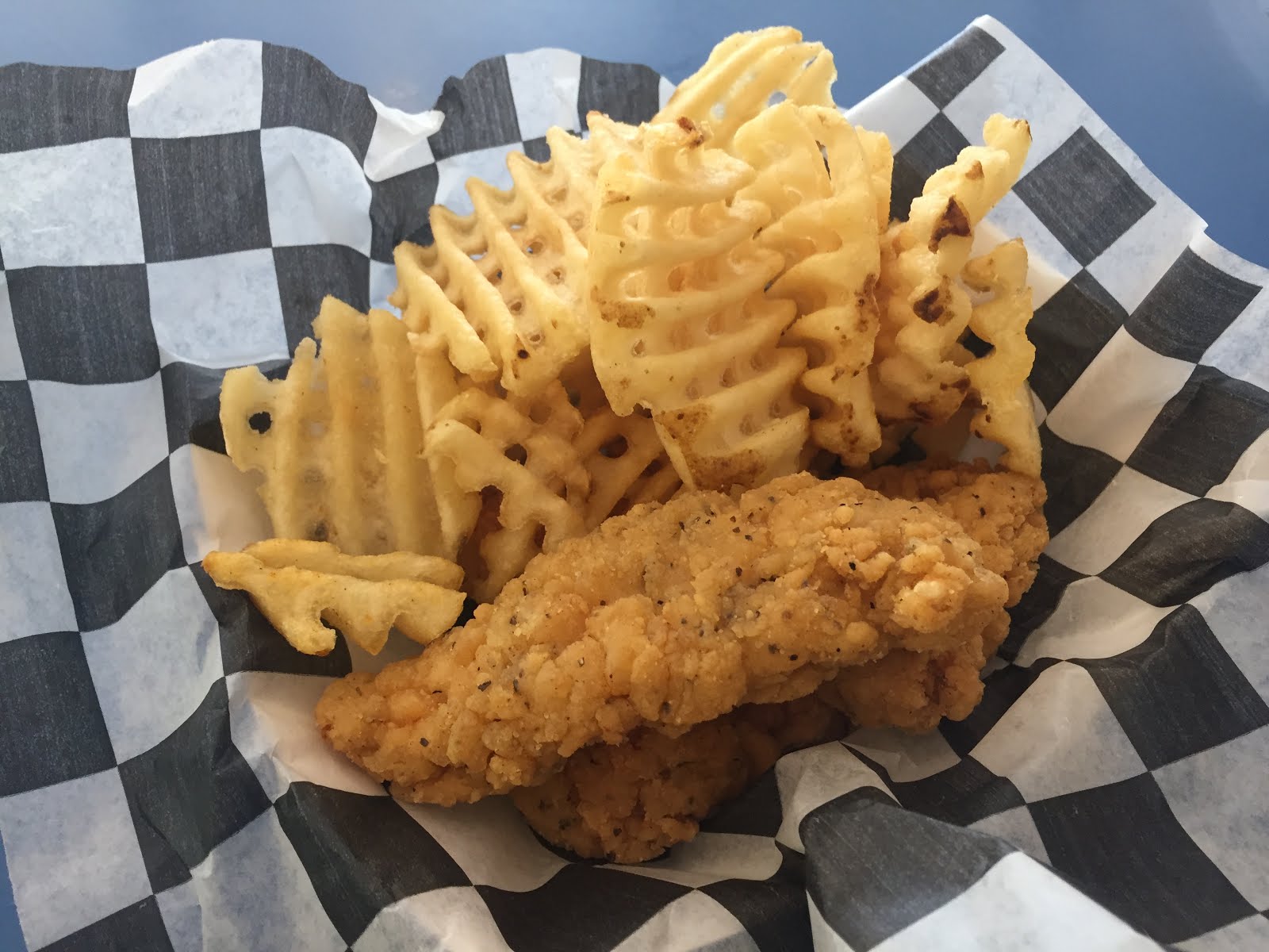 MidwestInfoGuide: Season Dining Pass 2017 (Six Flags)