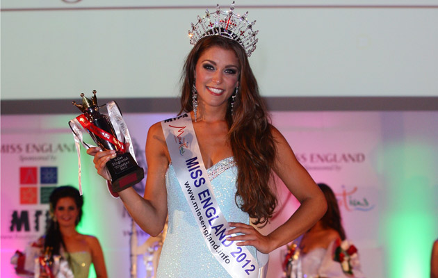 Үр шилжүүлэн суулгах аргаар мэндэлсэн бүсгүй "Дэлхийн мисс" болжээ