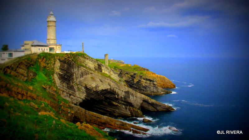 FAROS DEL MUNDO: EL FARO MAYOR. SANTANDER (II)