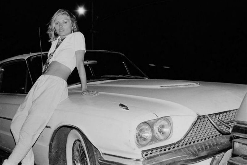 Vintage Photographs of Debbie Harry Posing With Her Damn Cool Cars From ...