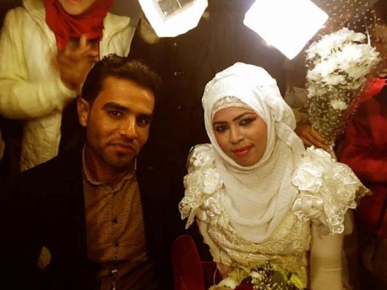 Young Syrian couple marry inside refugee camp in Idomeni, Greece (photos)