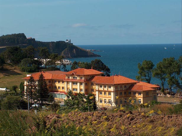 el morrión: RECORDANDO... La Residencia de Perlora