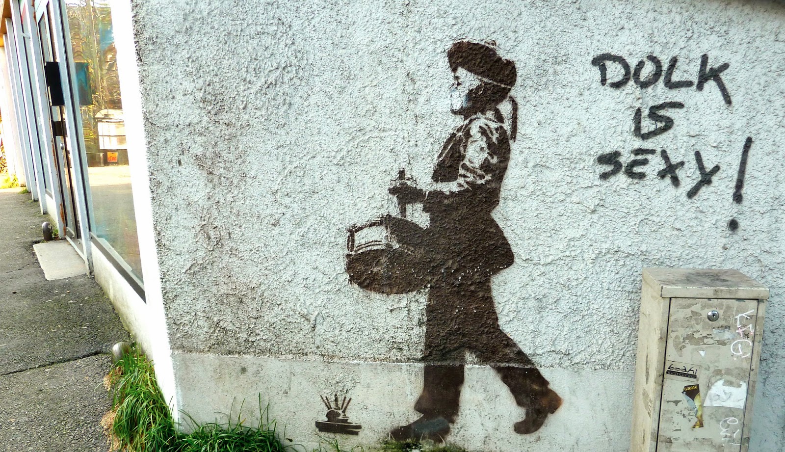 Distractions.....: DOLK 10 years! From vandal to artist