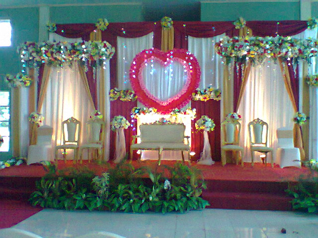 batik ambon: dekorasi pelaminan di ambon