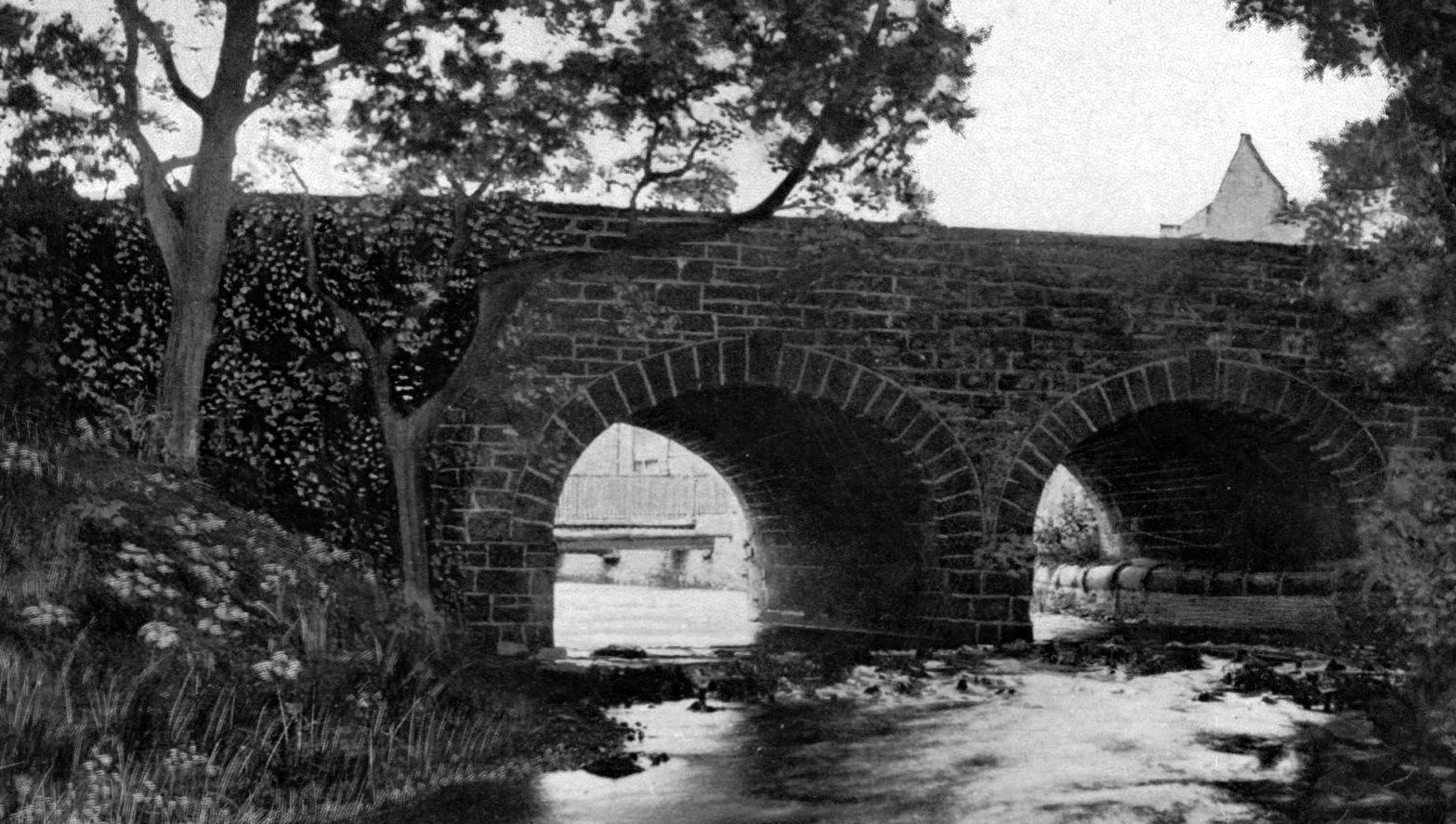 Tour Scotland: Old Photograph Claverhouse Bridge Dundee Scotland