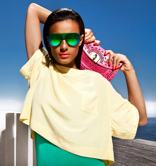 ChiccaStyle: Go Back In Time With Neon Clothing
